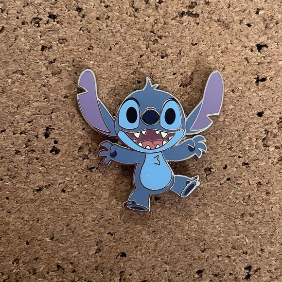 Disney | Other | 525 Lilo And Stitch Disney Stitch Smile Starter Pin ...